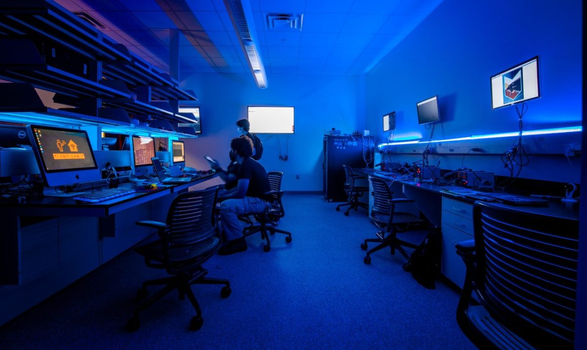 FITSEC Cybersecurity Team Medals at National Event - Florida Tech News