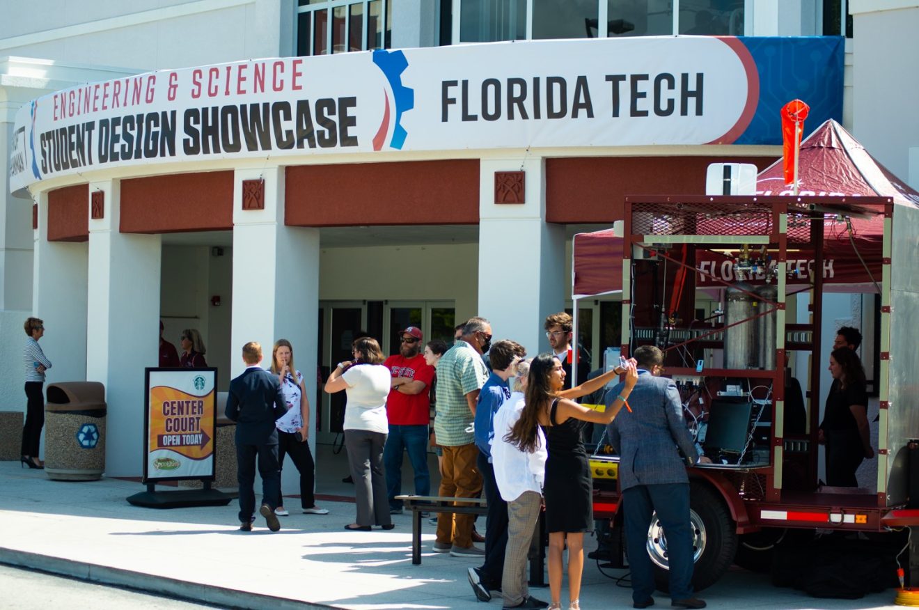 CubeSats, Bioreactors and Carbon Capture Take Top Prizes at Student ...