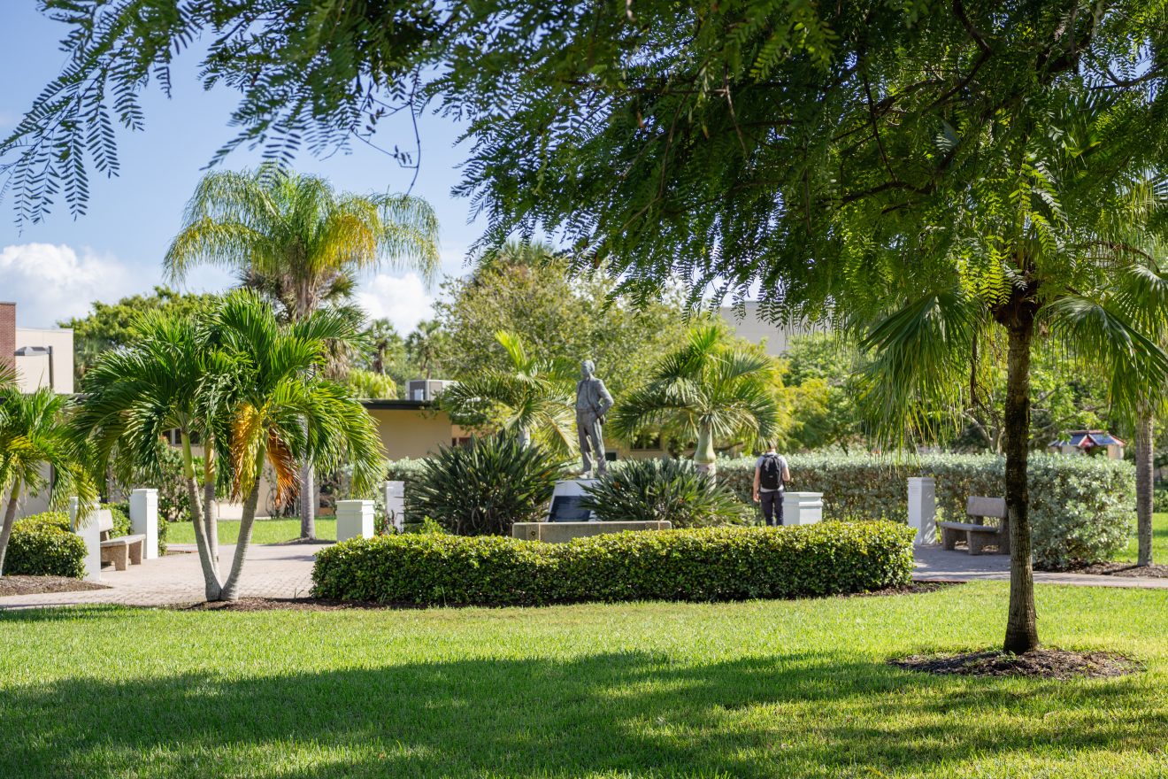 Fall 2024 AlumNotes - Florida Tech News+