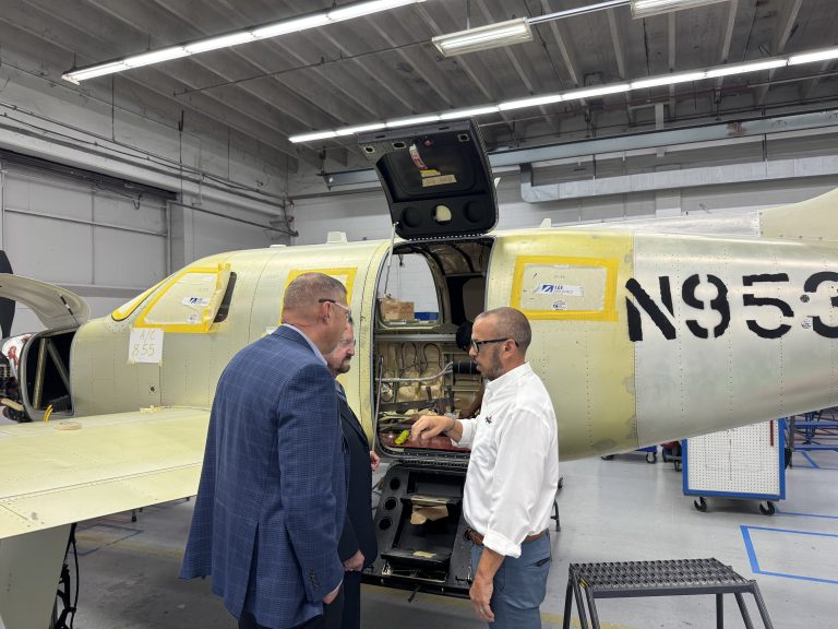 Nicklow, Deaton Tour Piper Aircraft Plant in Vero Beach - Florida Tech News